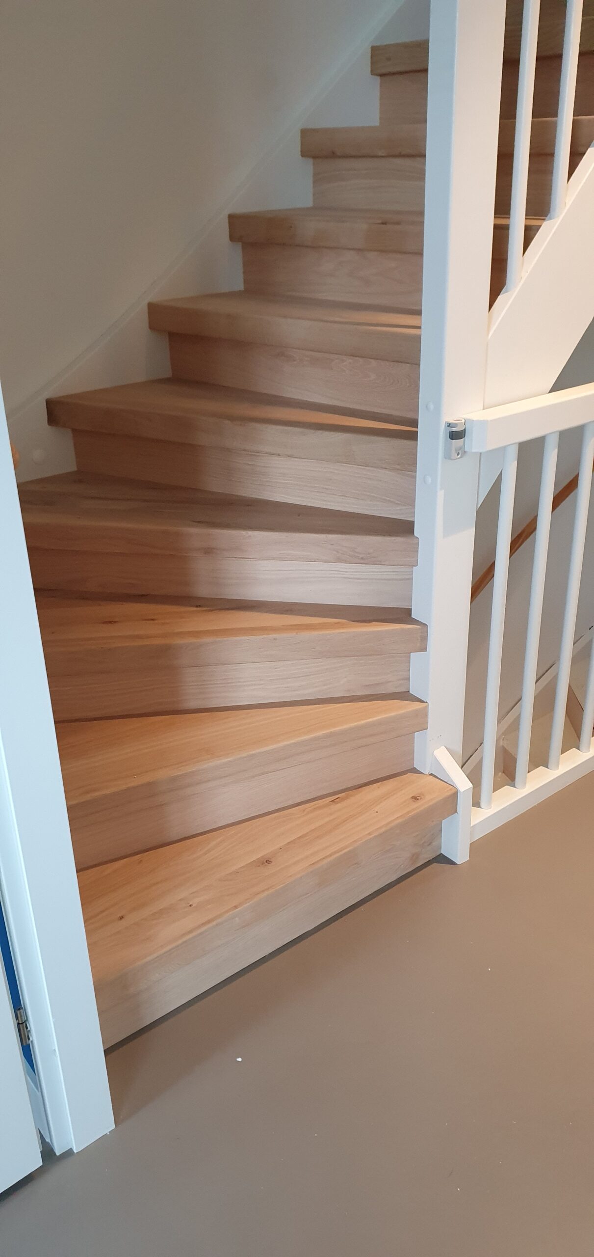 Eiken Trappen » fmbtraprenovatie
